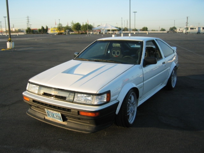 AE86とAE85は何が違ったのか？