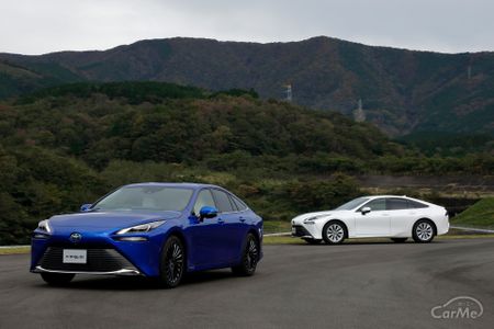 トヨタ 新型MIRAI(JPD20-CEDHS/JPD20-CEDSS型)の便利なオプションを紹介 by 車選びドットコム