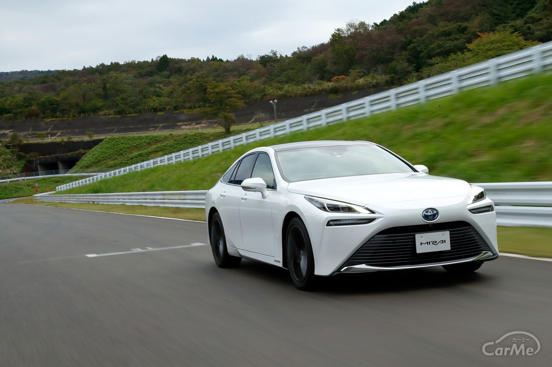 トヨタ 新型MIRAI(JPD20-CEDSS/JPD20-CEDHS型)の2つのグレードを徹底比較！おすすめの価格のグレードはこれだ！ by 車選びドットコム