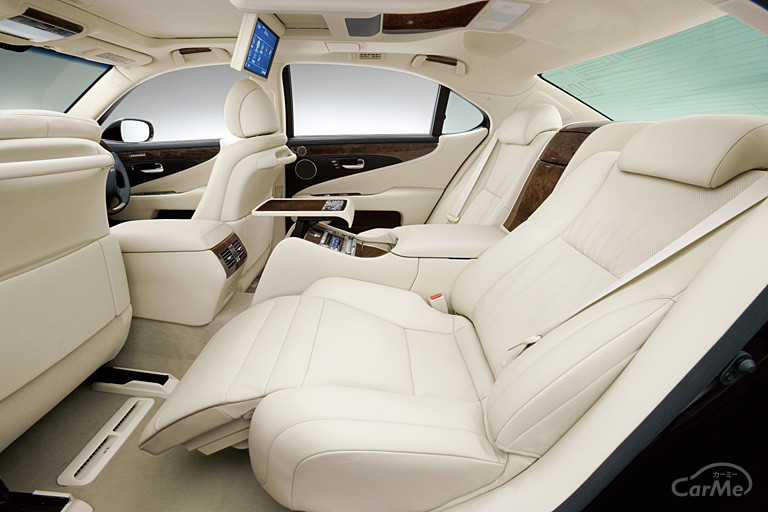 レクサスLS600hにはマッサージ機能が搭載されている！？