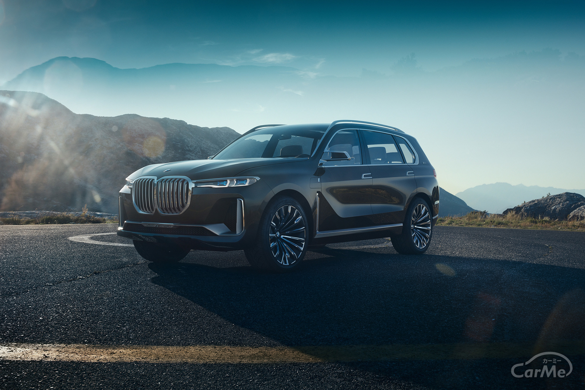 BMW、新型SUV「X7 iPerformance」を発表！6人乗りPHEV車の超高級車に！ by 車選びドットコム